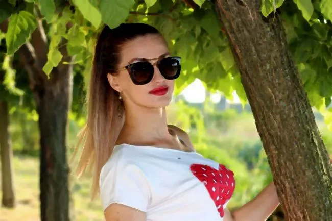 Erode - Image Tools: effects - PhotoKit.com